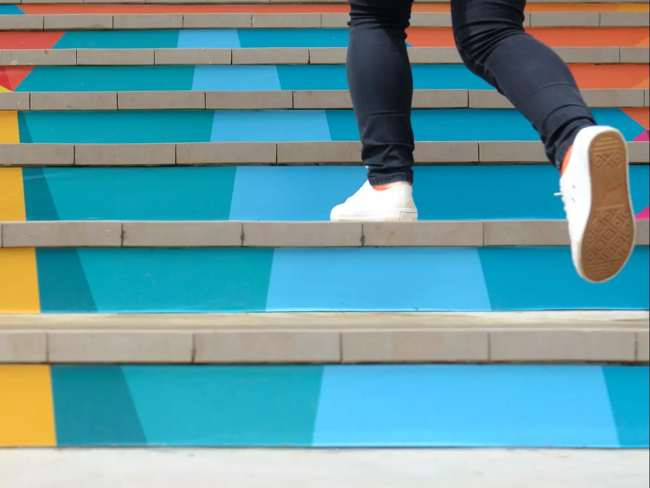 How to Use a Tiered Commission Structure to Drive Sales | Xactly